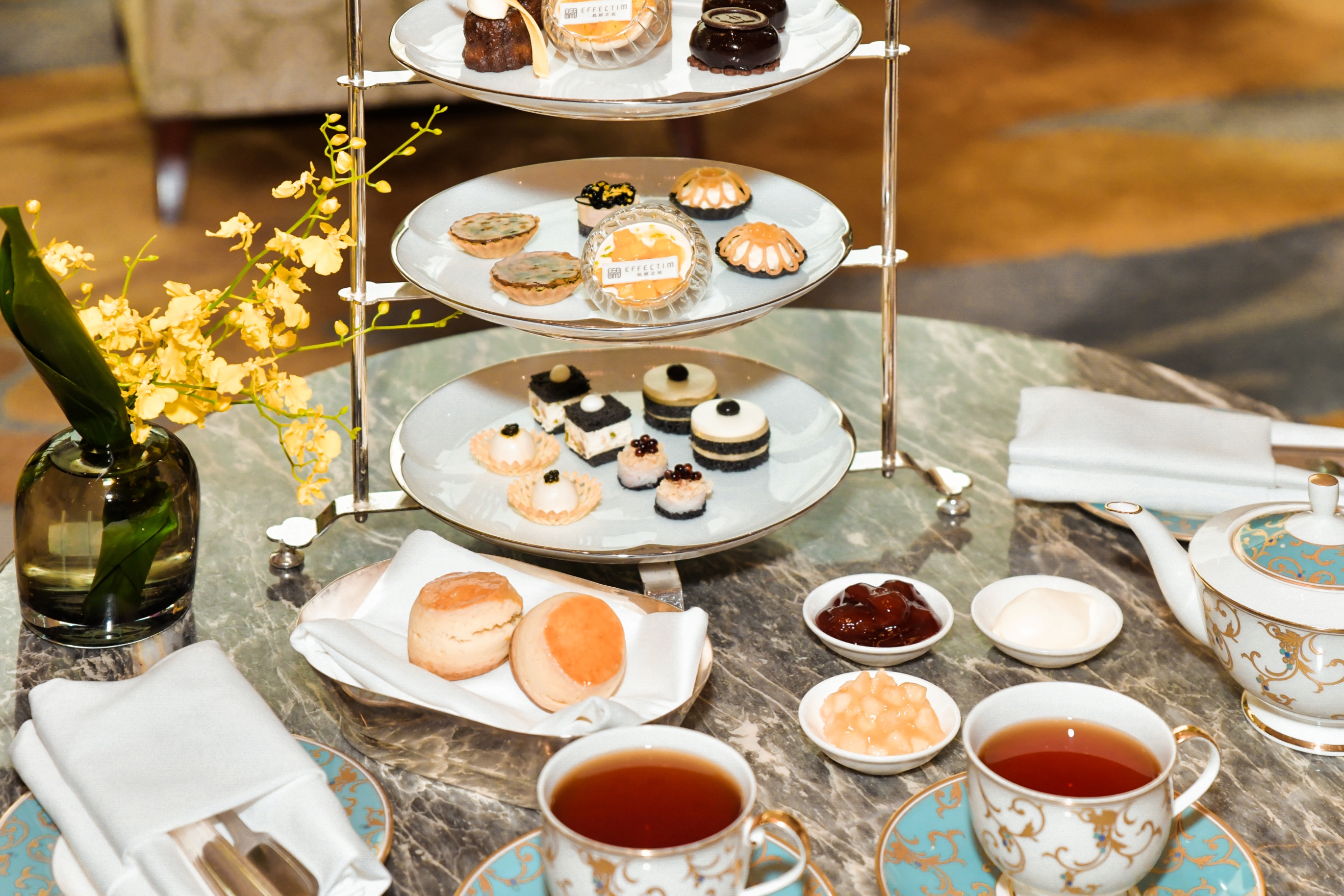 流光一刻，焕然新升 「EFFECTIM玑妍之光」携手上海浦东香格里拉酒店邀您悦享先端科技抗老体验