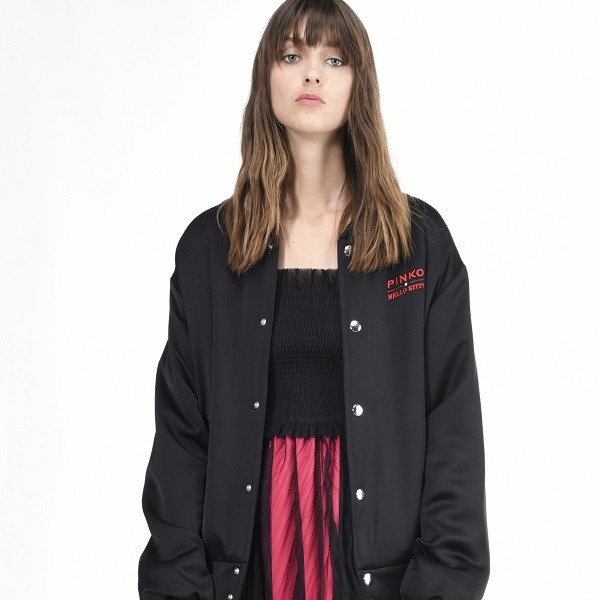 PINKO推出PINKO X Hello Kitty联名系列